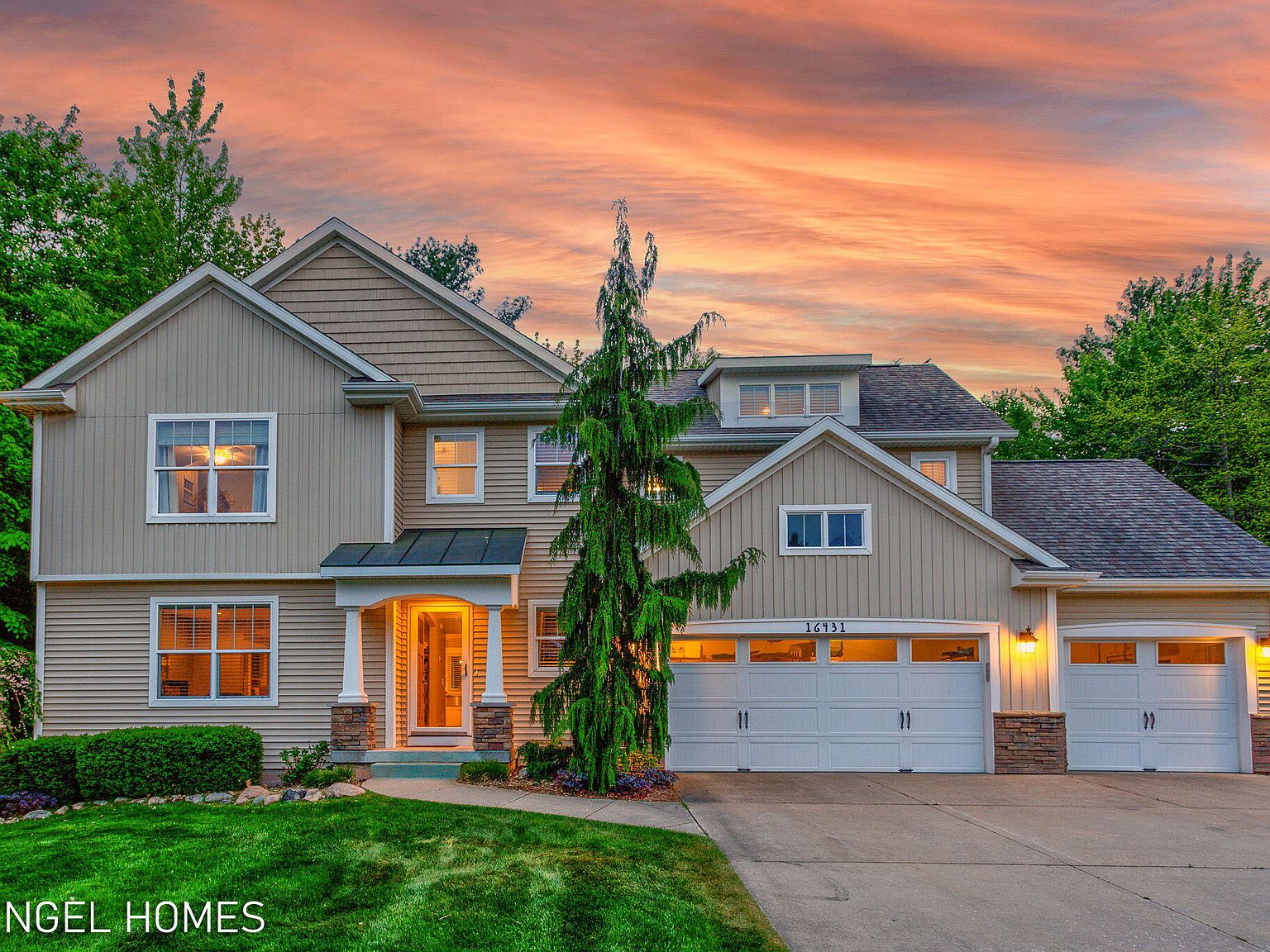 16431 W Willow Dr, Spring Lake, MI 49456 | MLS #23016844 | Zillow