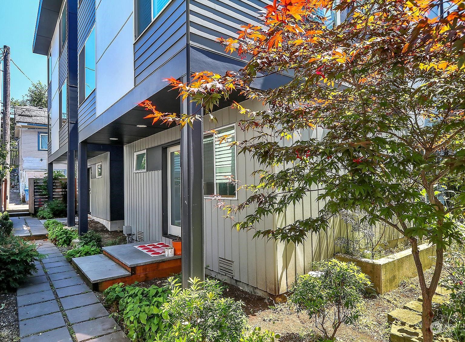 5224 A Brooklyn Avenue NE, Seattle, WA 98105 | Zillow