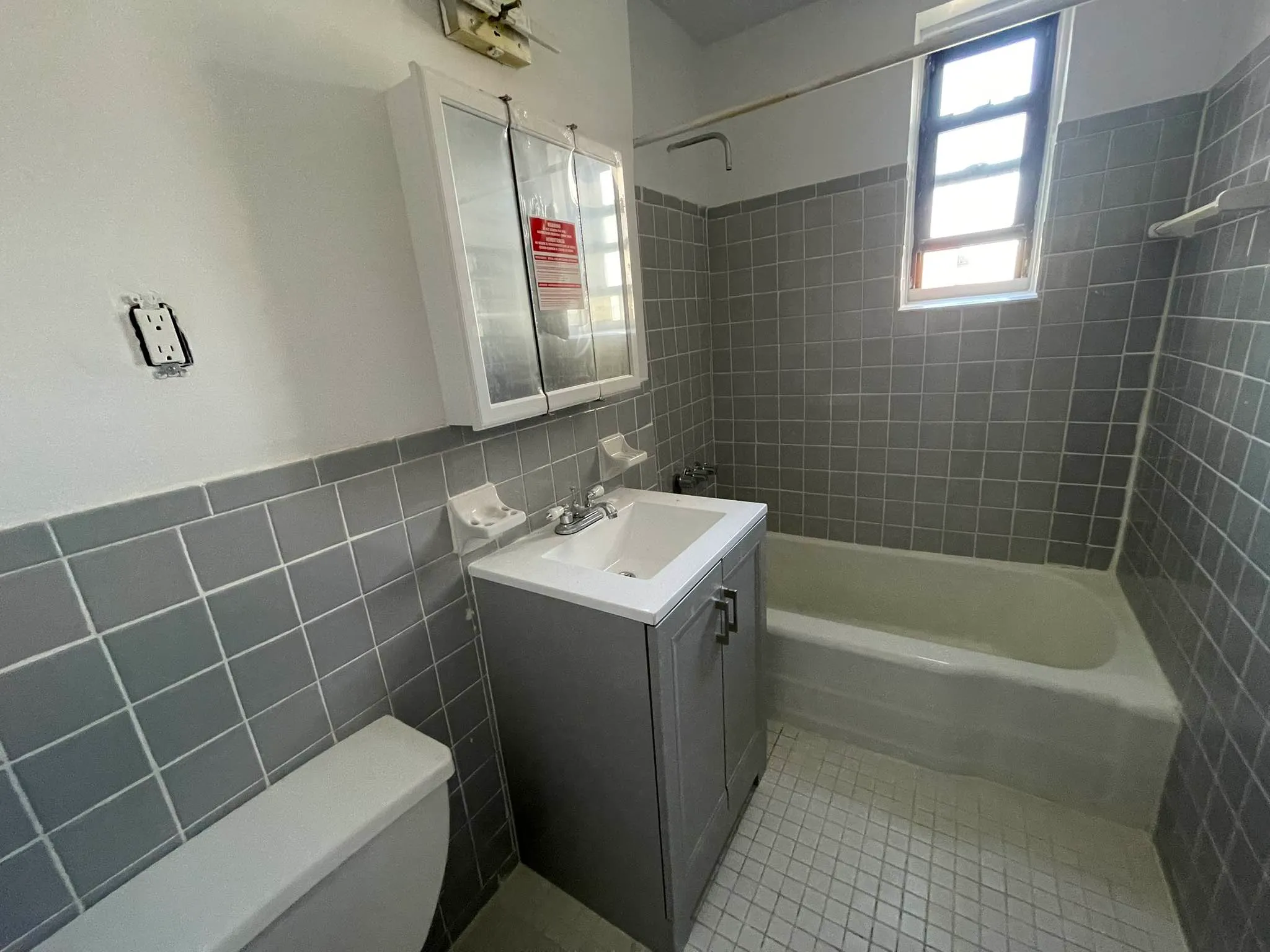 23-35 Broadway #3G in Astoria, Queens | StreetEasy