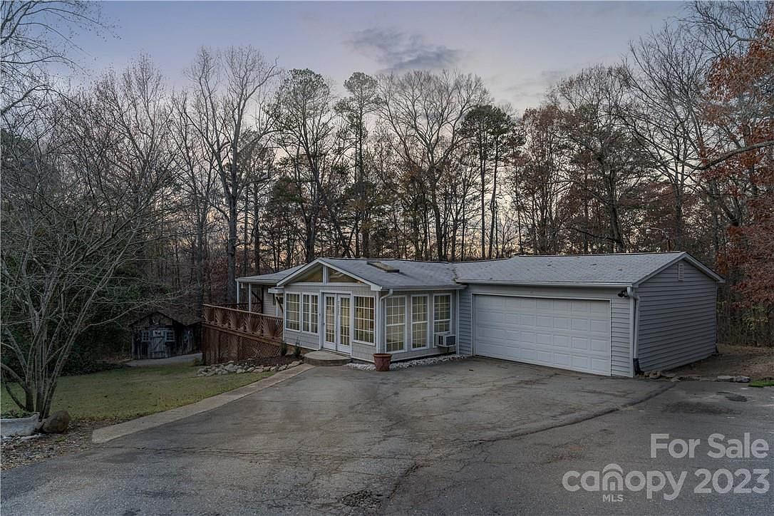 7521 River Cir #11, Charlotte, NC 28216 | MLS #3926108 | Zillow