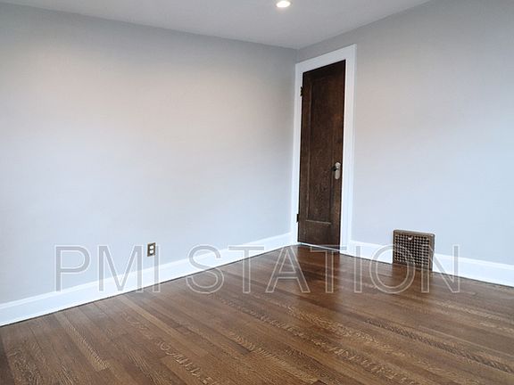 4943 State Line Rd, Kansas City, MO 64112 | Zillow