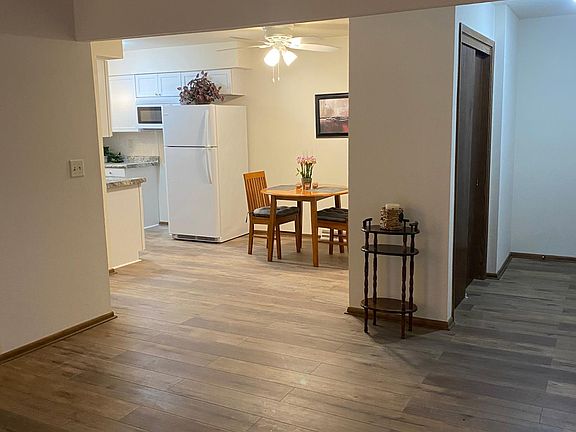 6830 W Kathleen Ct #3, Franklin, WI 53132 | Zillow