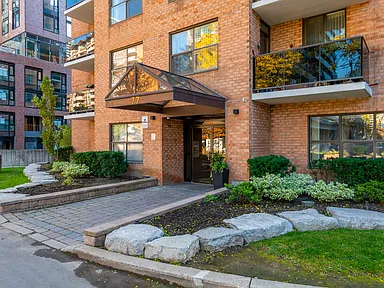 77 Roehampton Ave Toronto ON | Zillow