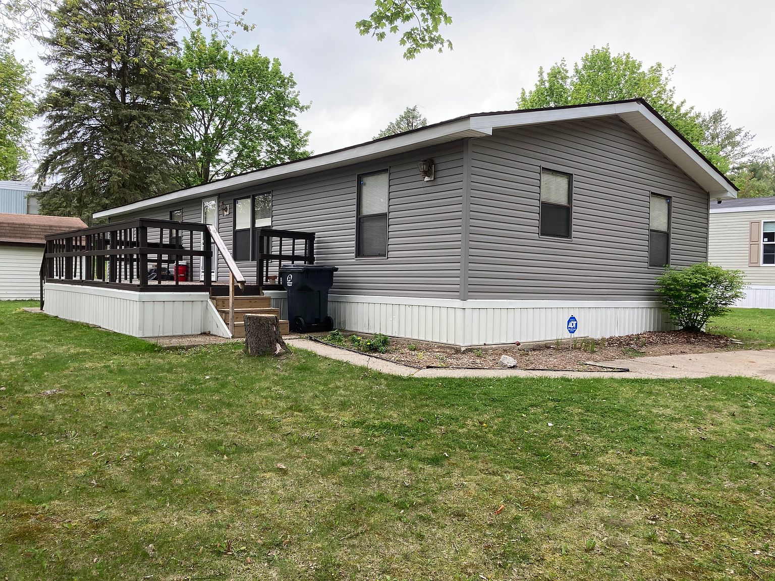 396 Maple Ln, Oakland, MI 48363 | Zillow