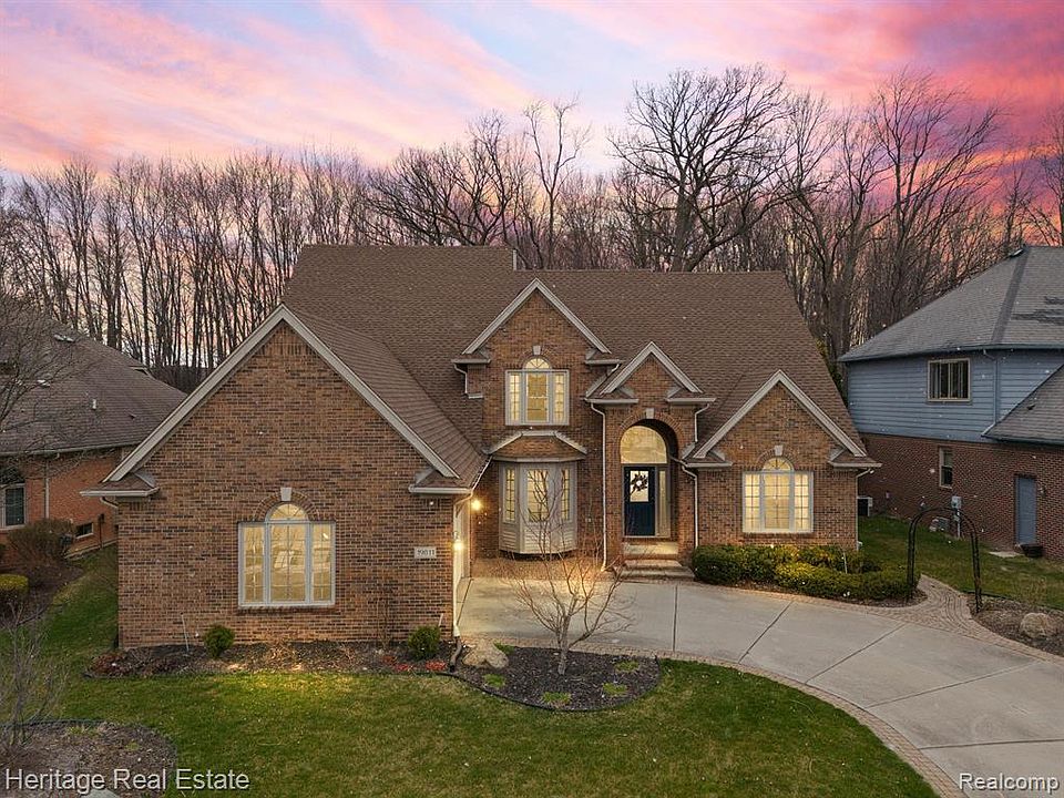 19811 Mapleton Dr, Macomb, MI 48044 | Zillow