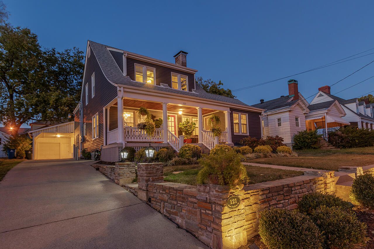 121 E Jackson St, Georgetown, KY 40324 | Zillow