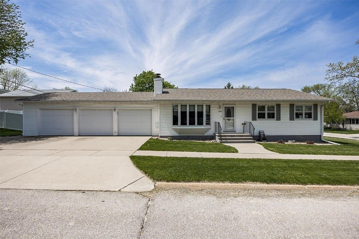 1780 Maplecrest Dr, Marion, IA 52302 | Zillow