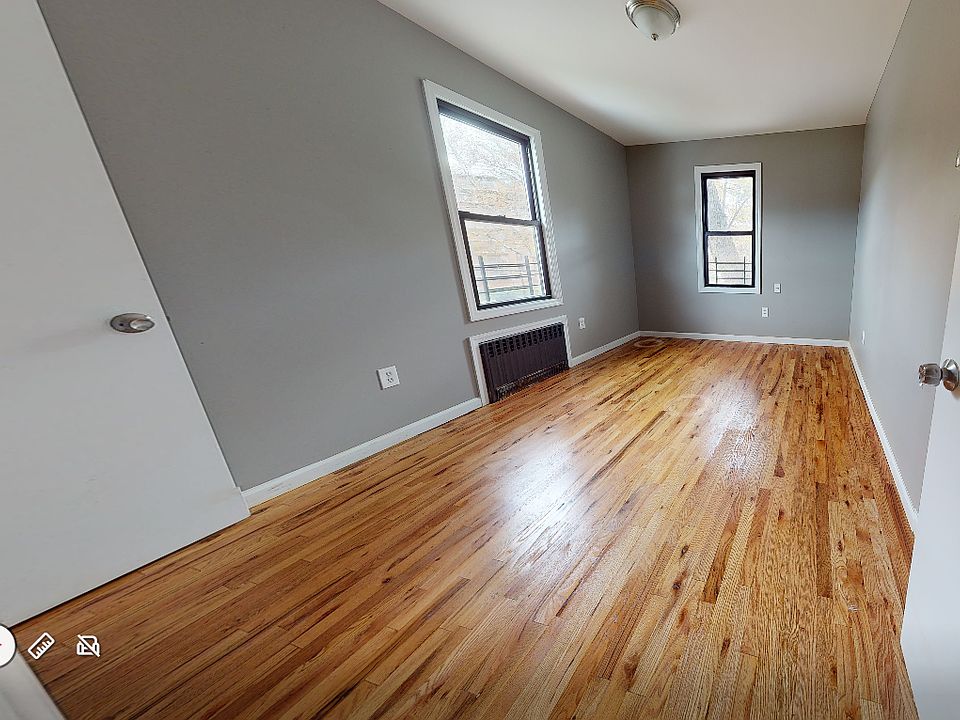 240 Gordon St Staten Island NY | Zillow