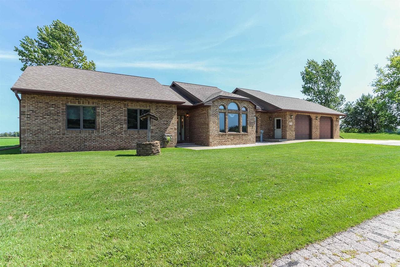 N9101 HASS ROAD, Van Dyne, WI 54979 | Zillow