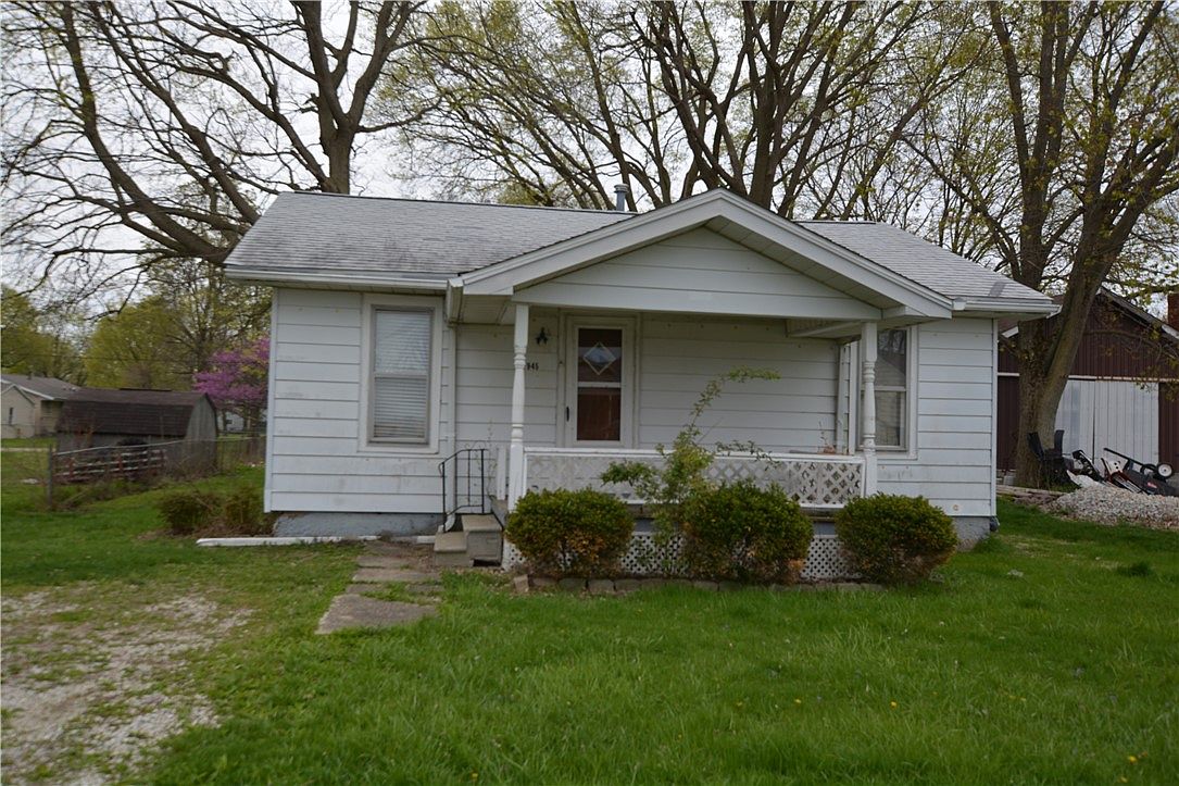 7945 W 4th St, Harristown, IL 62537 | Zillow