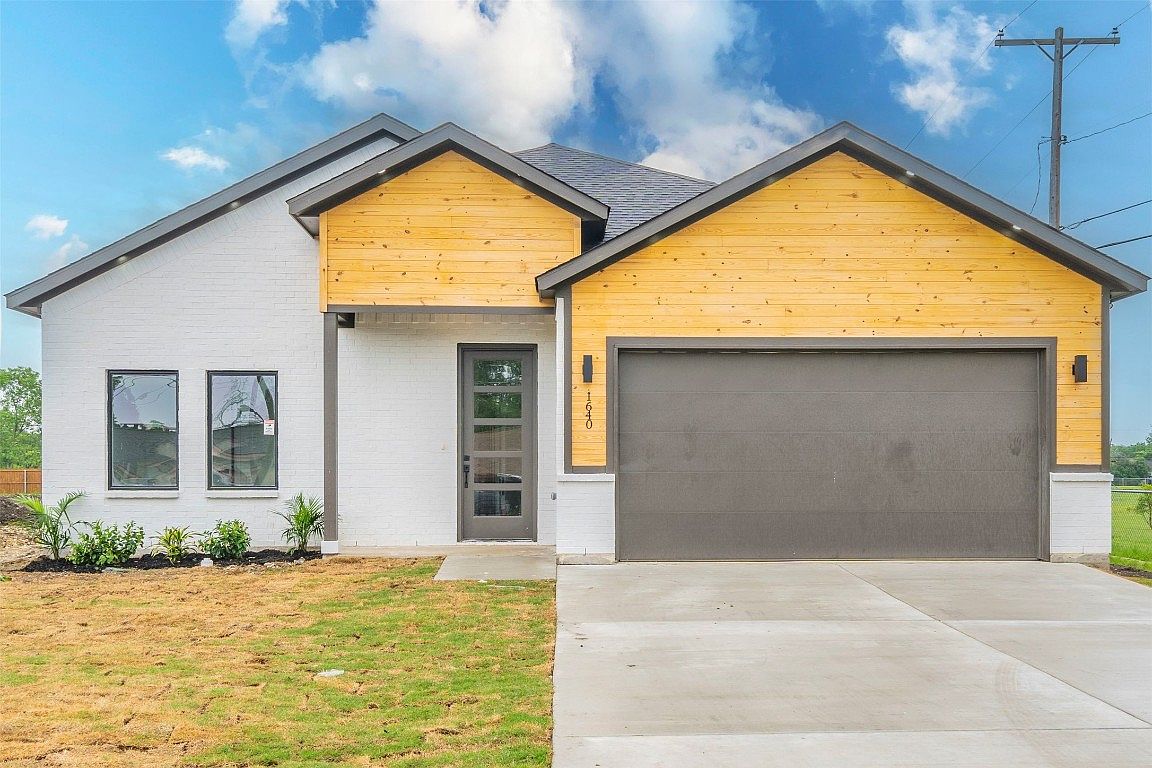 1640 Gillette St, Dallas, TX 75217 | Zillow