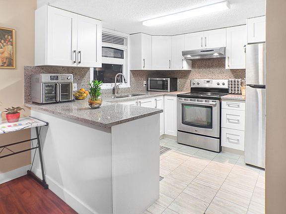 7150 133rd St #208, Surrey, BC V3W 7Z7 | MLS #R2830459 | Zillow