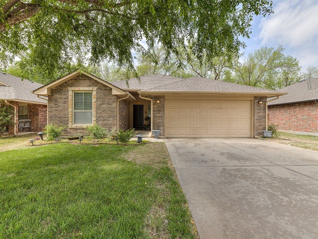 2924 Woodcrest Creek Dr, Norman, OK 73071 | Zillow