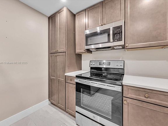 9159 SW 77th Ave APT 307, Miami, FL 33156 | Zillow