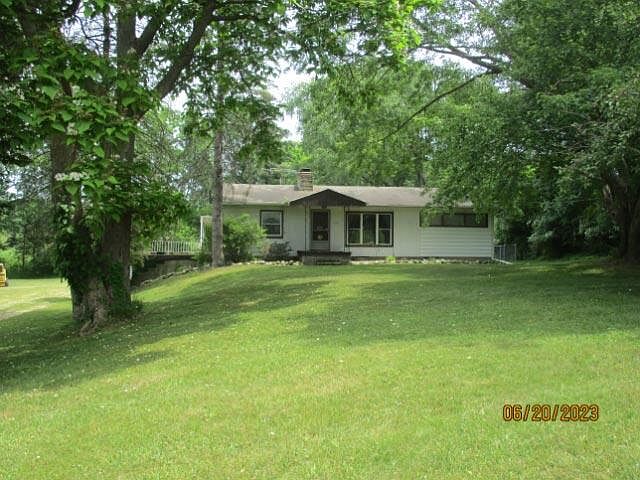 11525 S 48th St, Fulton, MI 49052 | Zillow