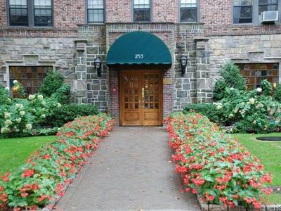253 Garth Rd APT 1T, Scarsdale, NY 10583 | Zillow