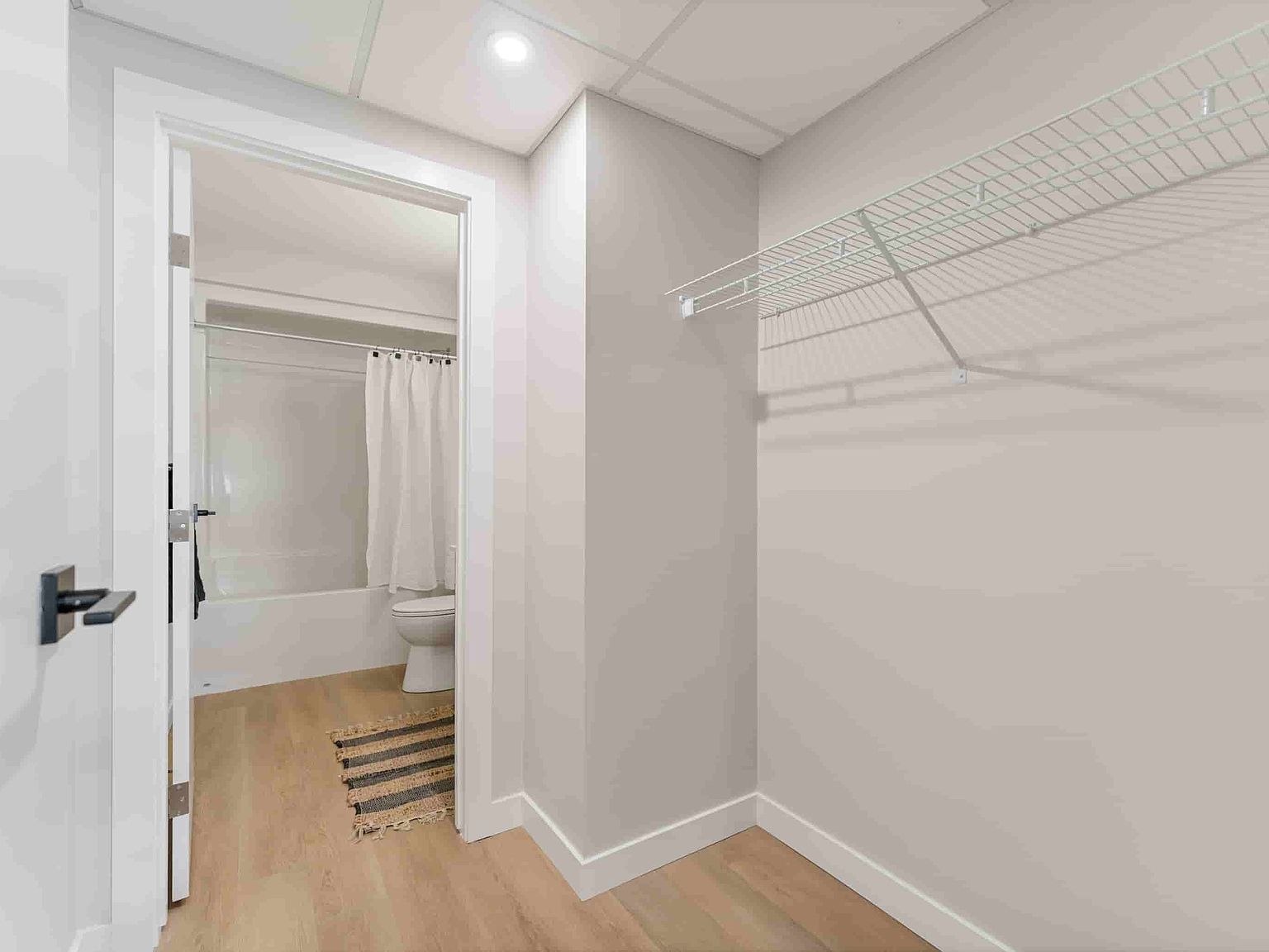 2140 Portage Ave #509, Winnipeg, MB R3J 0E9 | Zillow