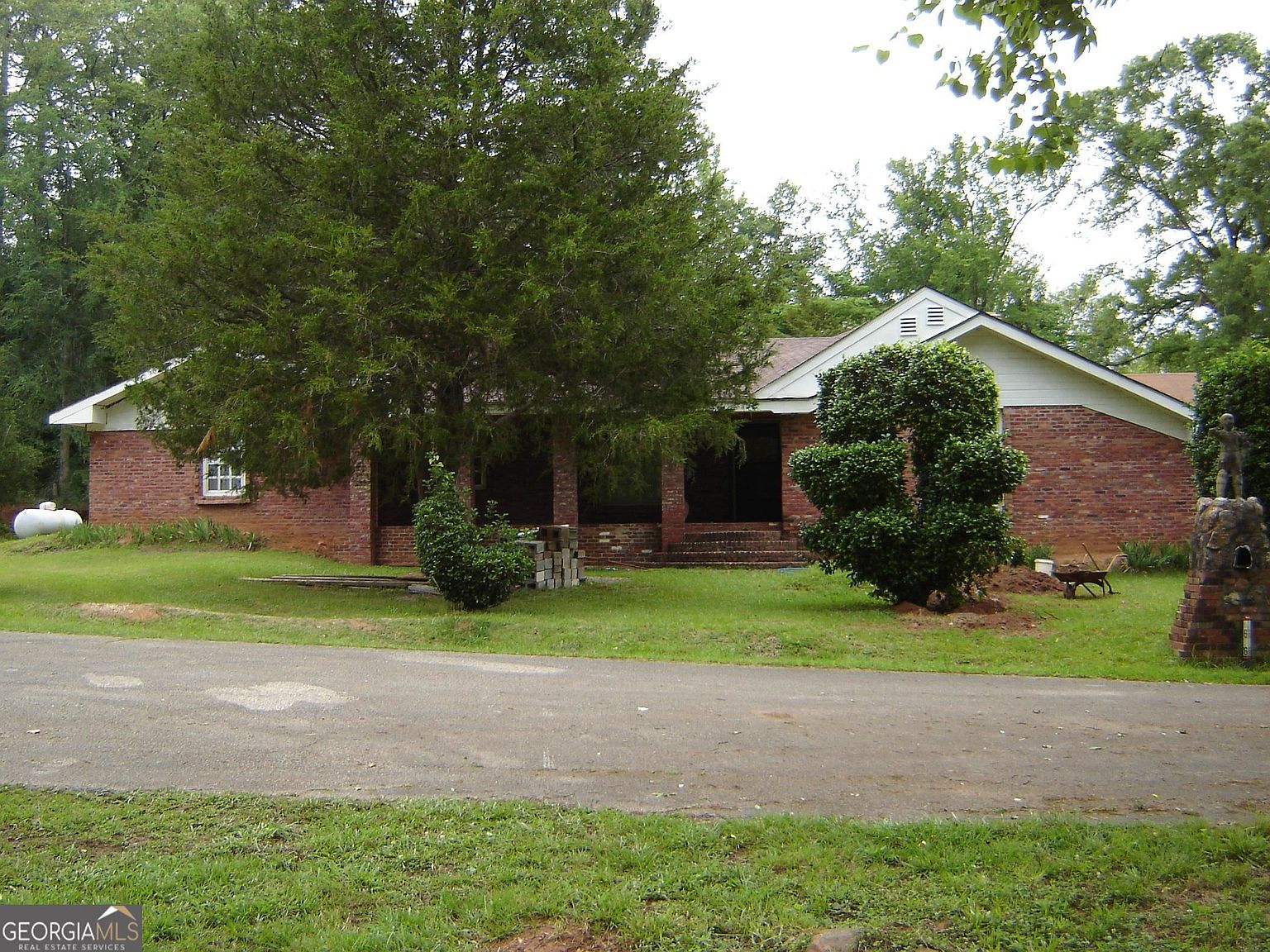 2636 50th St, Valley, AL 36854 | Zillow