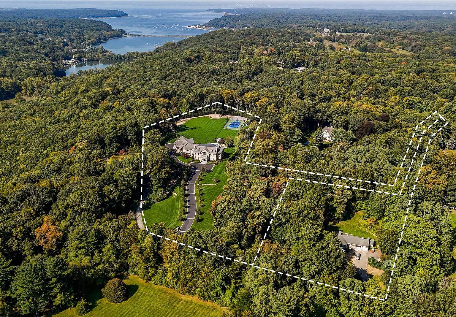 471 & 471A Woodbury Road, Cold Spring Harbor, NY 11724 | MLS #3550401 ...