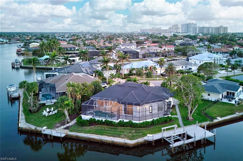 836 Saturn Ct, Marco Island, FL 34145 | MLS #224088100 | Zillow