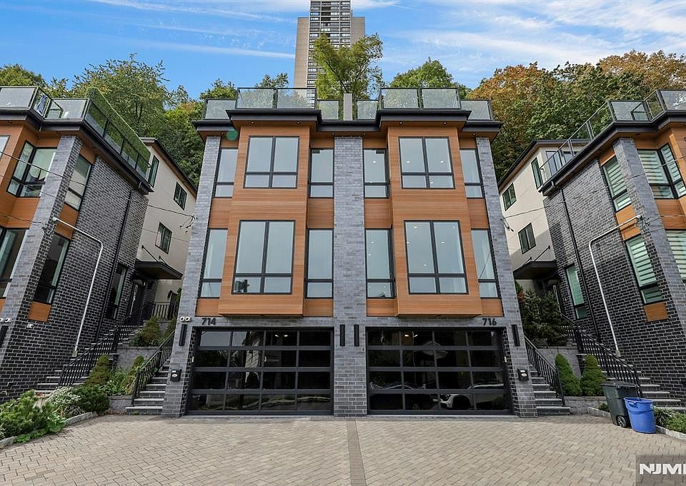 718 Undercliff Ave, Edgewater, NJ 07020 | Zillow