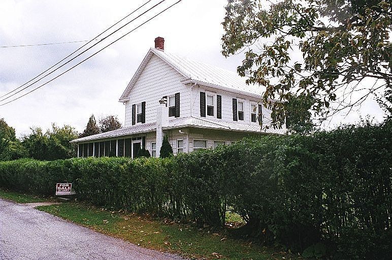 15254 Wyndham Ave, Blue Ridge Summit, PA 17214 | Zillow