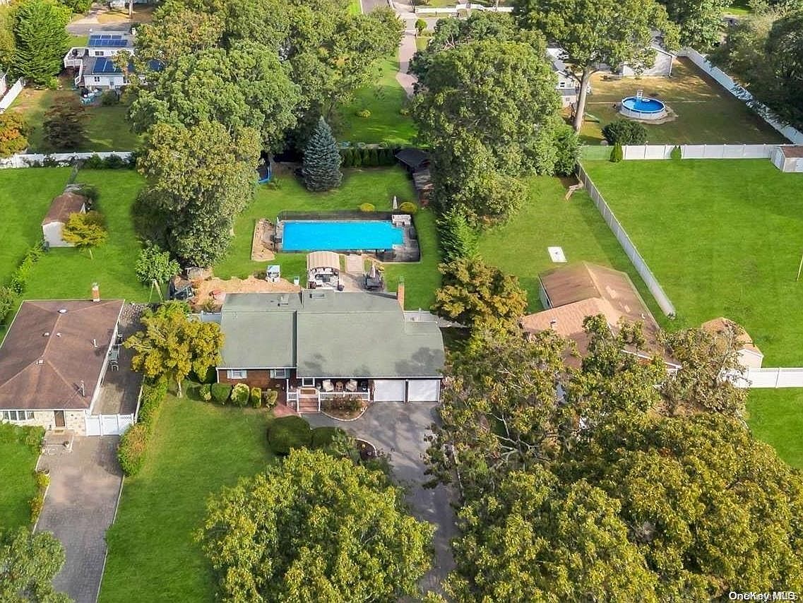 83 Maplewood Avenue, Selden, NY 11784 | Zillow