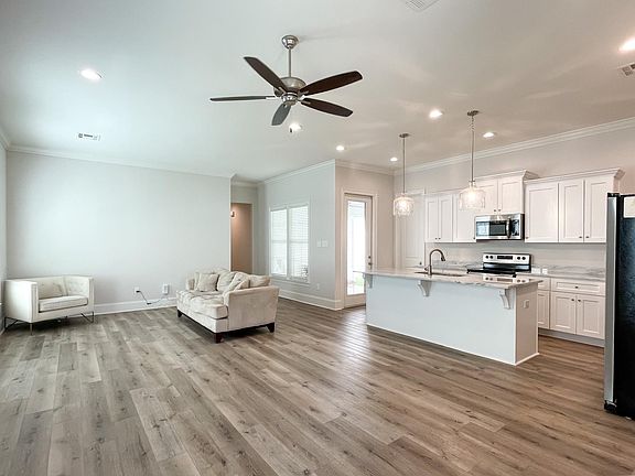 230 Alpine Dr, Lafayette, LA 70506 | Zillow