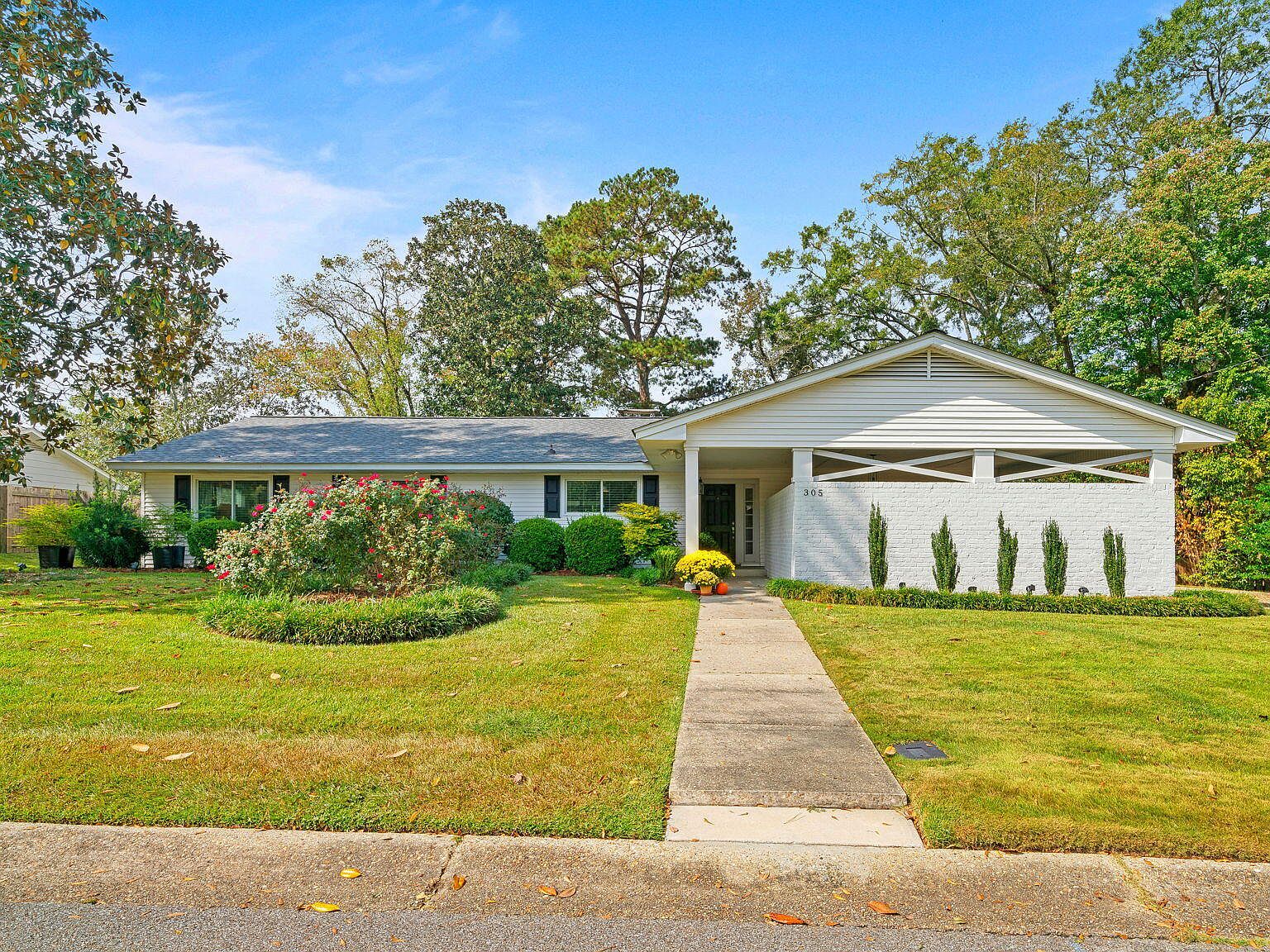 305 Hillendale Dr, Hattiesburg, MS 39402 | Zillow