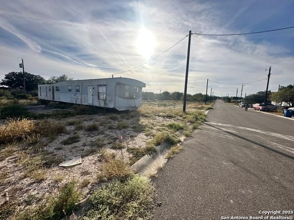 Freer TX Real Estate - Freer TX Homes For Sale | Zillow