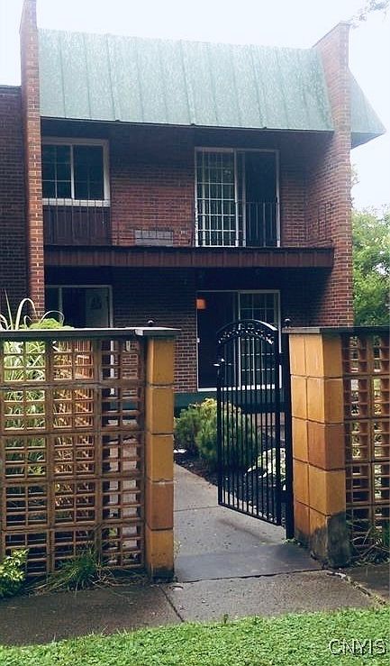 1227 James St, Syracuse, NY 13203 | Zillow