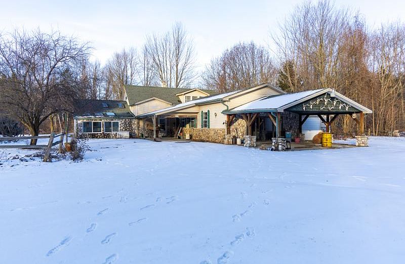 5329 S McMillan Rd, Ubly, MI 48475 | Zillow