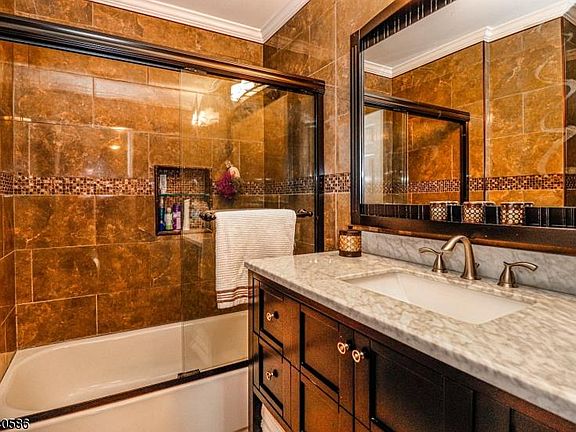 14 Staudt Ct, Somerset, NJ 08873 | Zillow