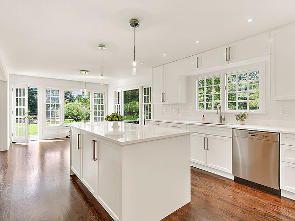 11 Broad Brook Rd, Bedford Hills, NY 10507 | Zillow