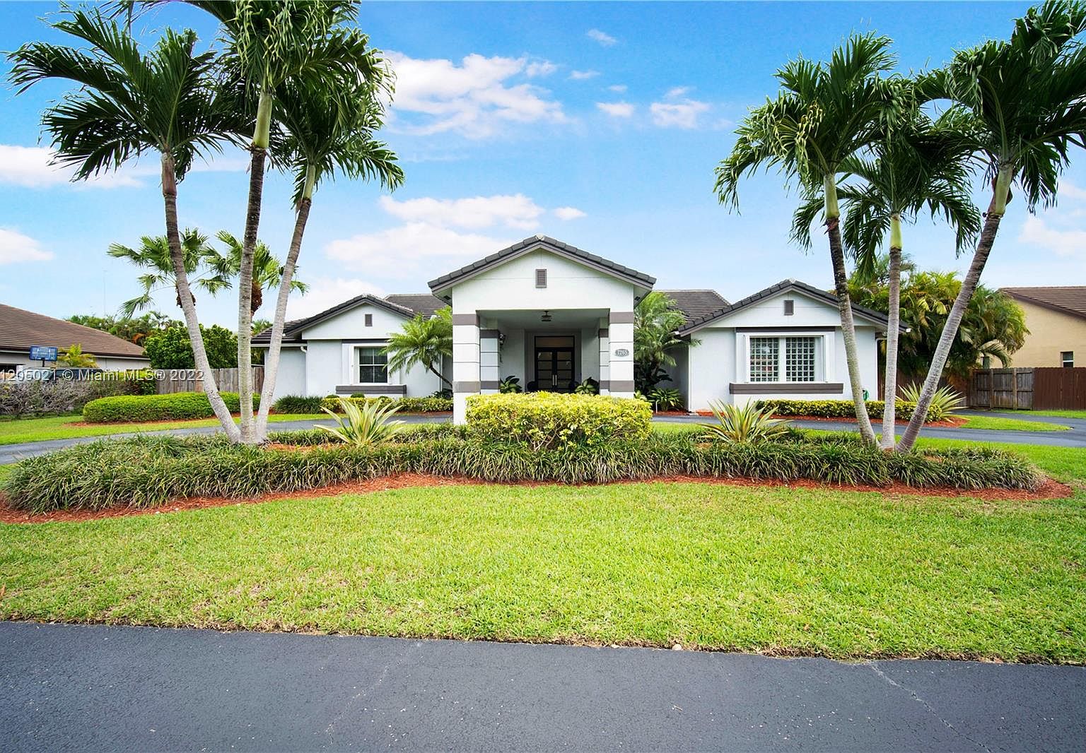 7265 SW 118th Ct, Miami, FL 33183 | Zillow