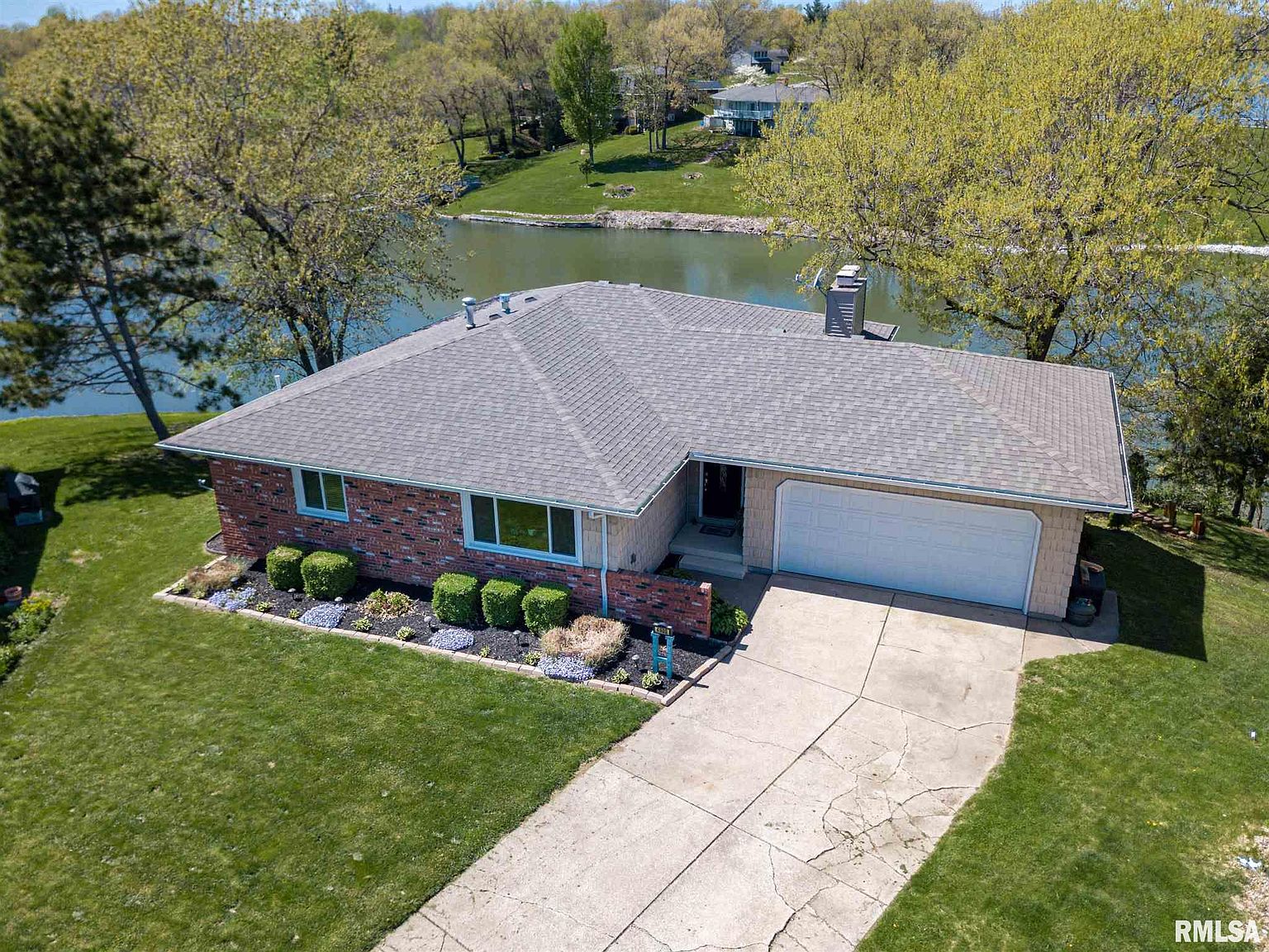 4900 S Sir Lionel Ct, Mapleton, IL 61547 | Zillow