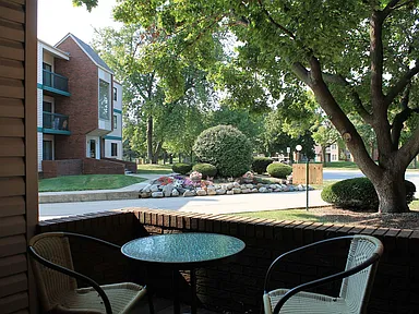 Stonegate Village by Royse + Brinkmeyer - 2503 W Springfield Ave ...