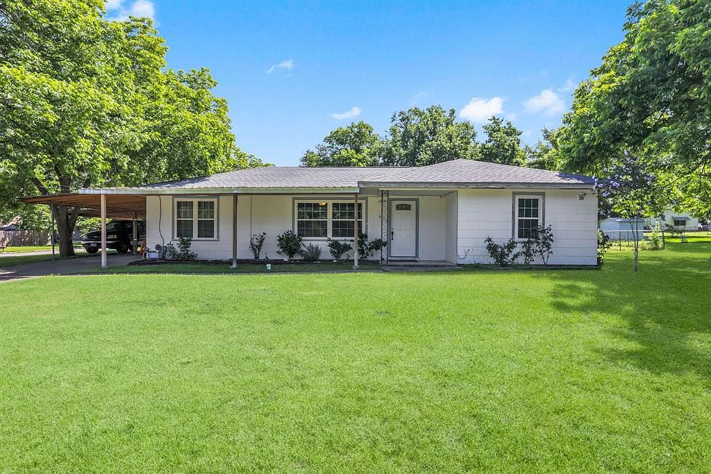 616 Victoria St, Navasota, TX 77868 | MLS #46100976 | Zillow
