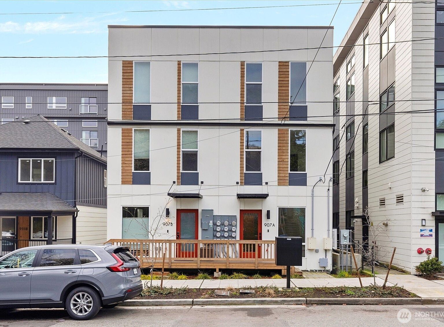 907 Hiawatha Place S #A, Seattle, WA 98122 | MLS #2344501 | Zillow