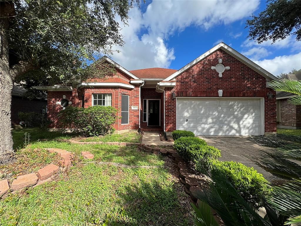 3823 Addison Dr, Pearland, TX 77584 | Zillow