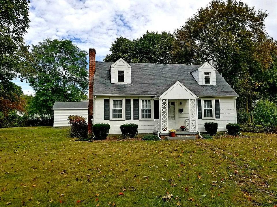 23 Mansion Dr, Hyde Park, NY 12538 | Zillow