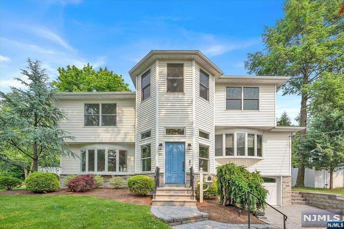 297 Schraalenburgh Rd, Closter, NJ 07624 | Zillow