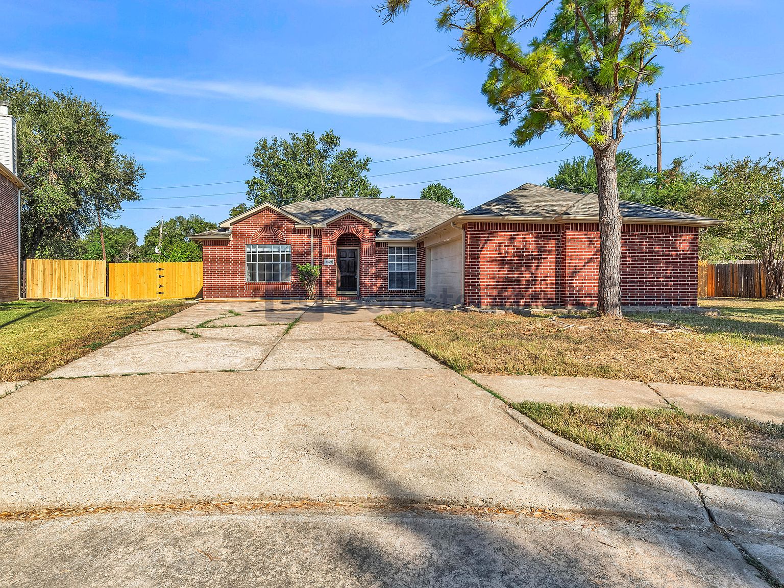 8702 Diamond Lake Ct, Houston, TX 77083 | Zillow