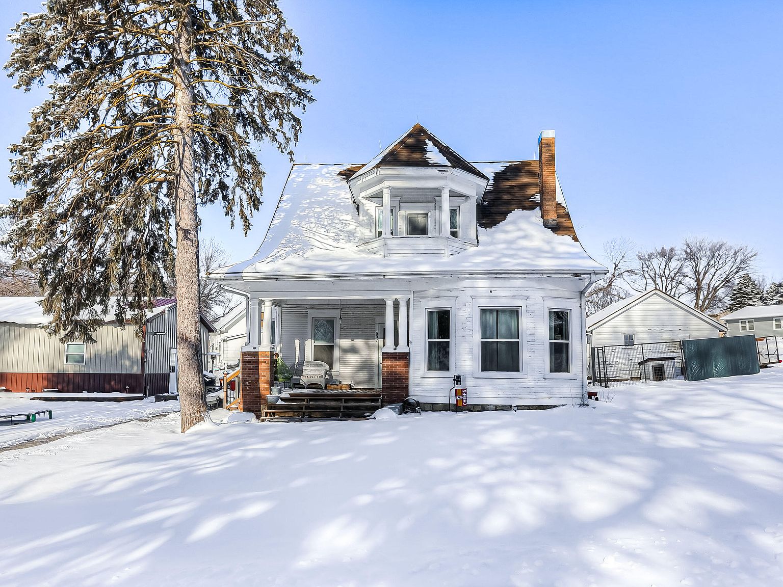 507 4th St, Minden, IA 51553 | Zillow
