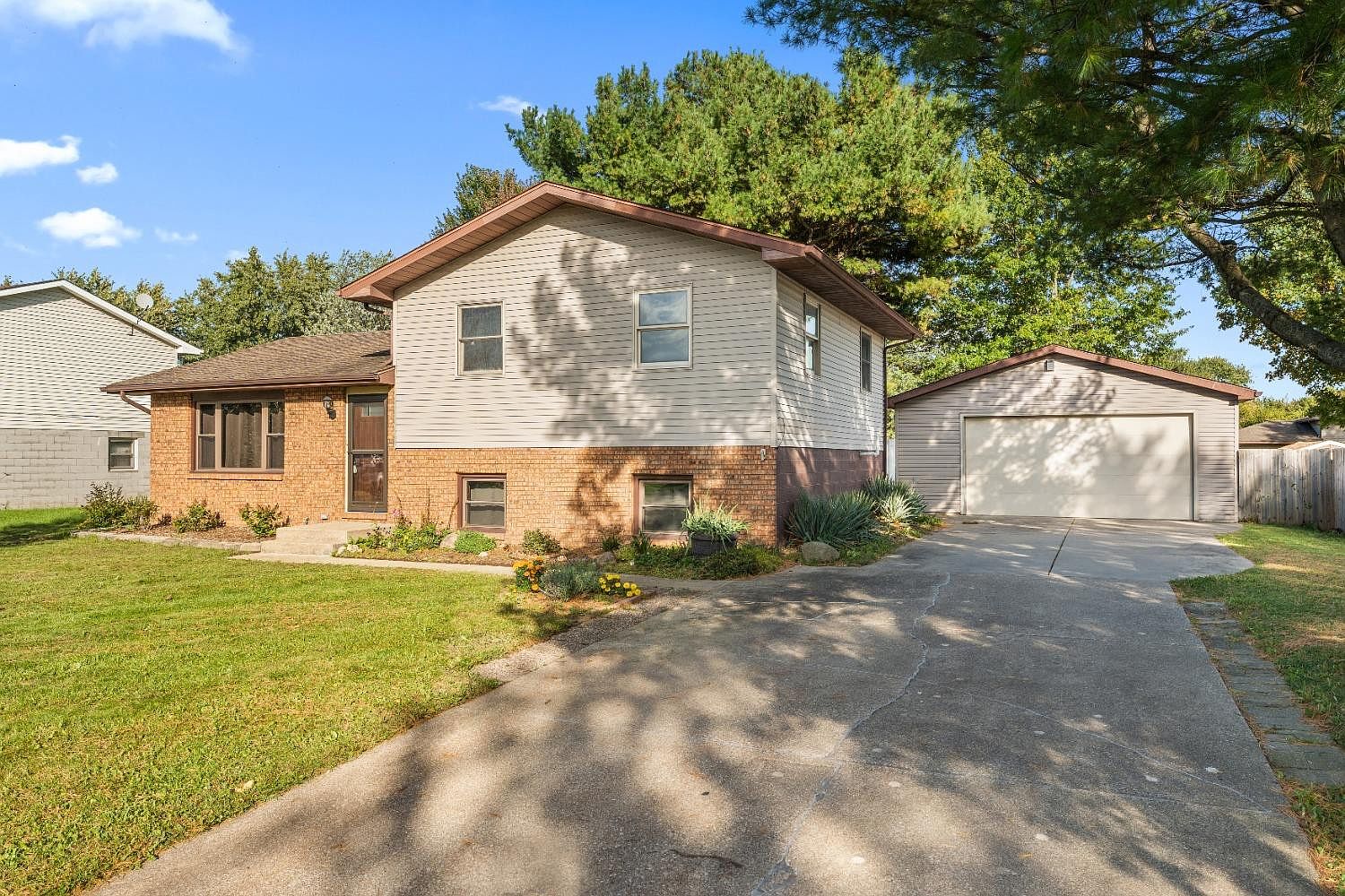 3201 Hickory St, Portage, IN 46368 | Zillow