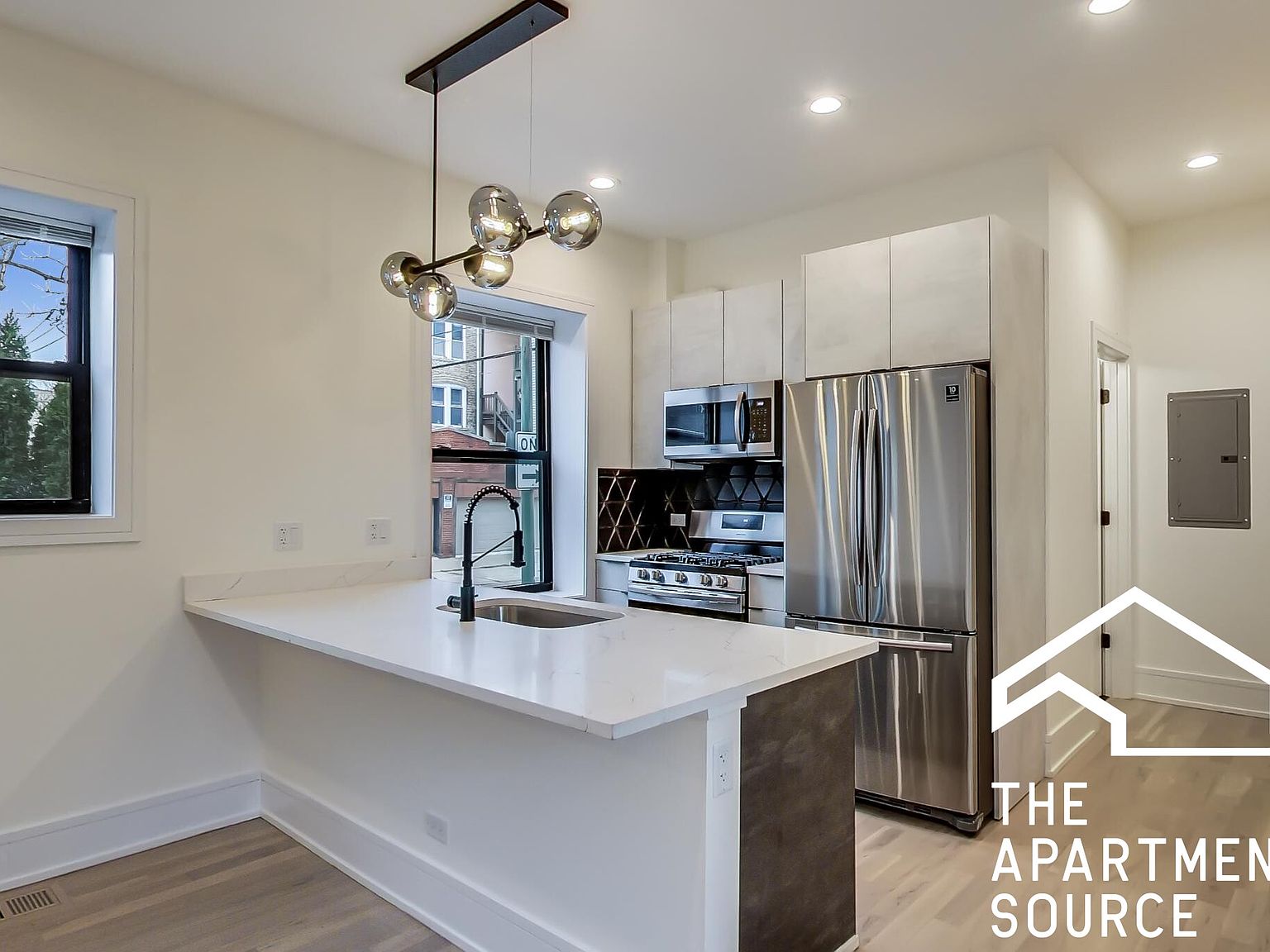 1359 N Rockwell St #1E, Chicago, IL 60622 | Zillow