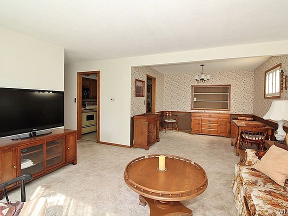 61 Clark St, Tonawanda, NY 14150 | Zillow