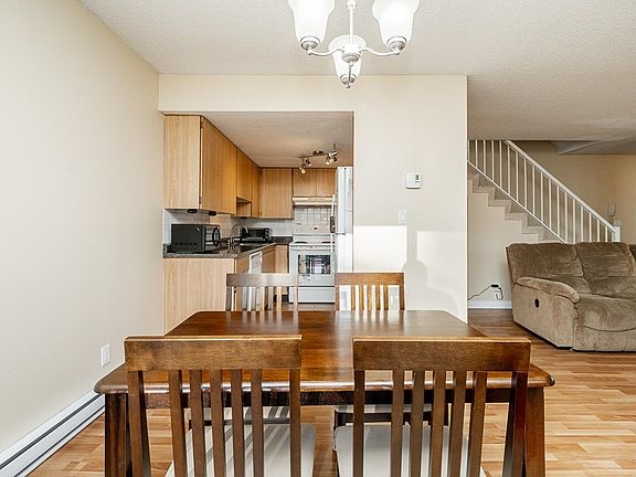 7139 133a St #206, Surrey, BC V3W 8A1 | Zillow