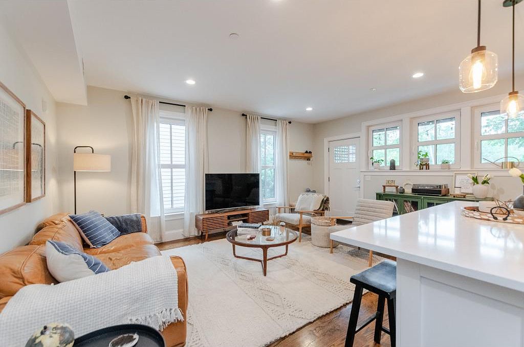 52R River St #4, Mattapan, MA 02126 | Zillow