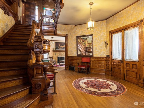 703 14th Street, Bellingham, WA 98225 | MLS #2072905 | Zillow